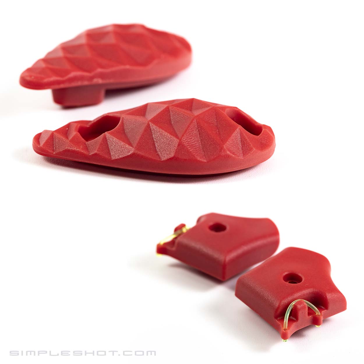 Integrated Clips and Palm-Swell Scales | Scout LT2 Slingshot